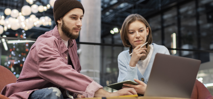 Comment se passe un job dating : définition & conseils pour le préparer